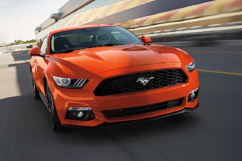 New Ford Mustang Price, Specs, & July Promotions Singapore