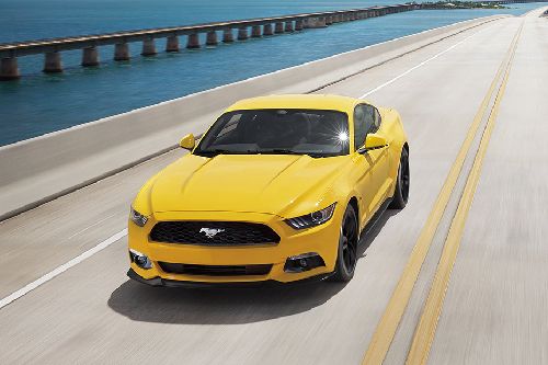 New Ford Mustang Price, Specs, & July Promotions Singapore